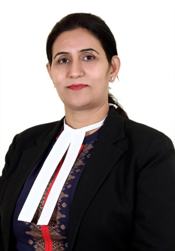 Advocate Deepika Kaushik – India’s foremost full-service Law Firm